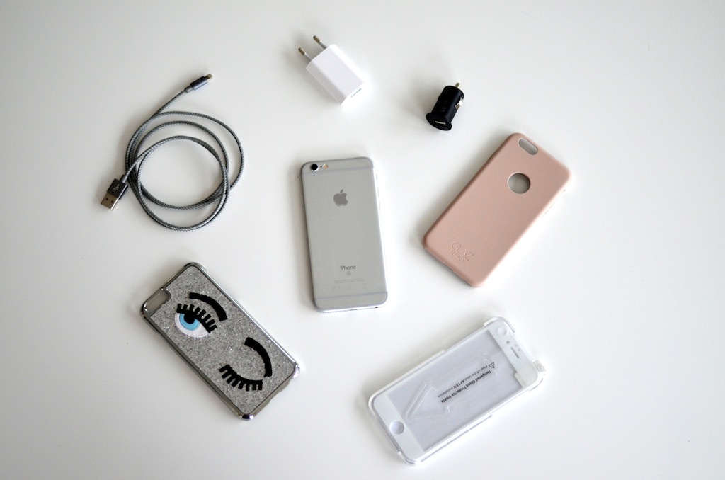 iPhone Essentials - amour de soi by Tina Carrot
